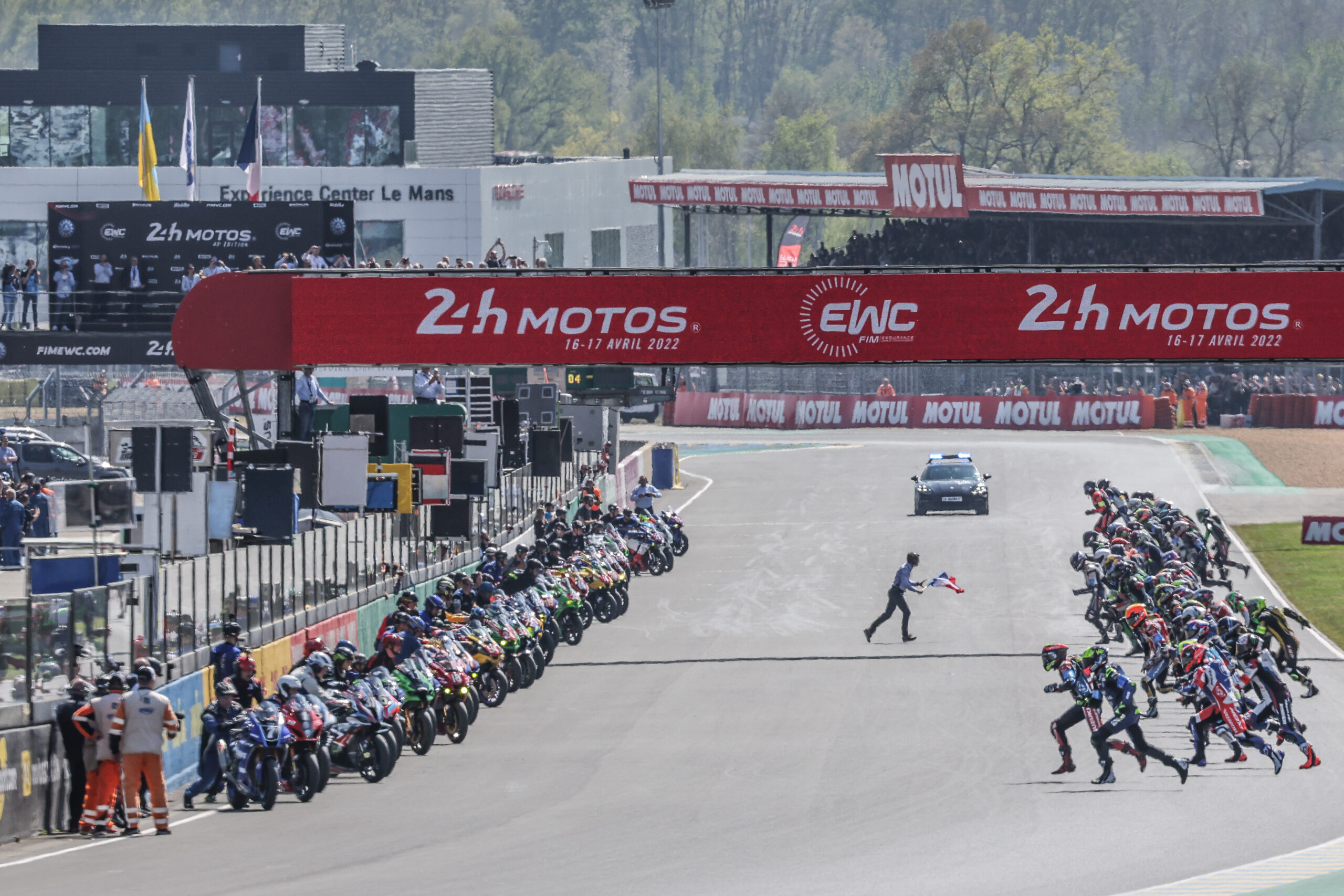 Ewc-24-H-Mans-2022-Race-Start | TSR（Technical Sports Racing）公式サイト