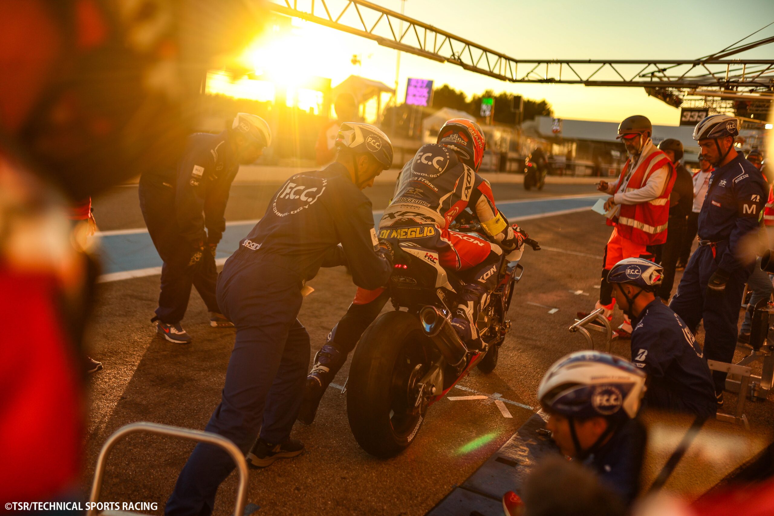 Fim_Ewc_Bol_D’Or_2024_FCC TSR Honda France, Hook Josh, Techer Alan, Di ...